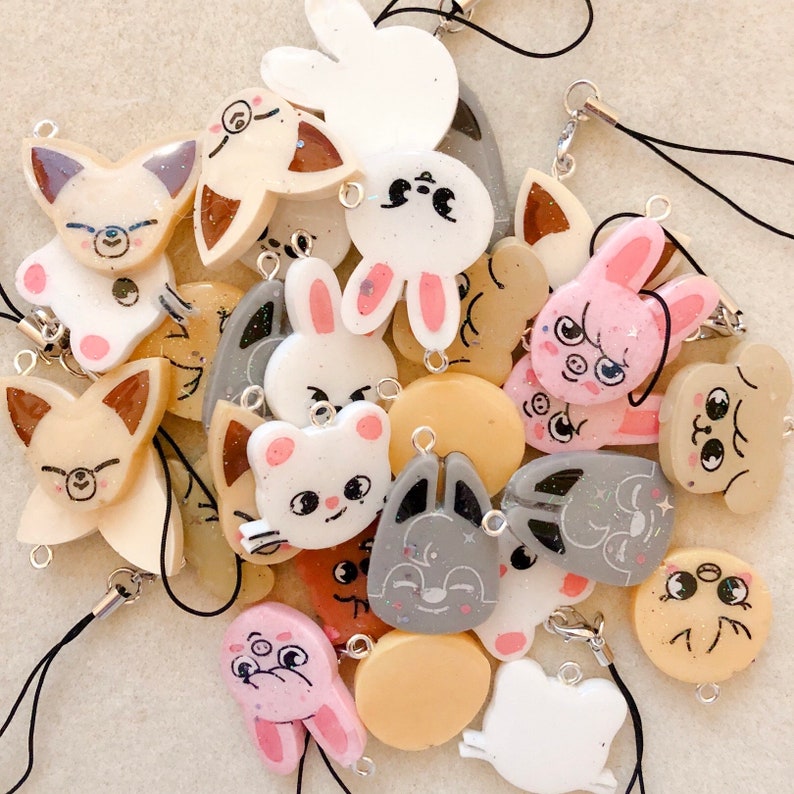 Skzoo Phone Straps, Stray Kids Mascot, Puppy, Rabbit, Pig Rabbit, Wolf ...