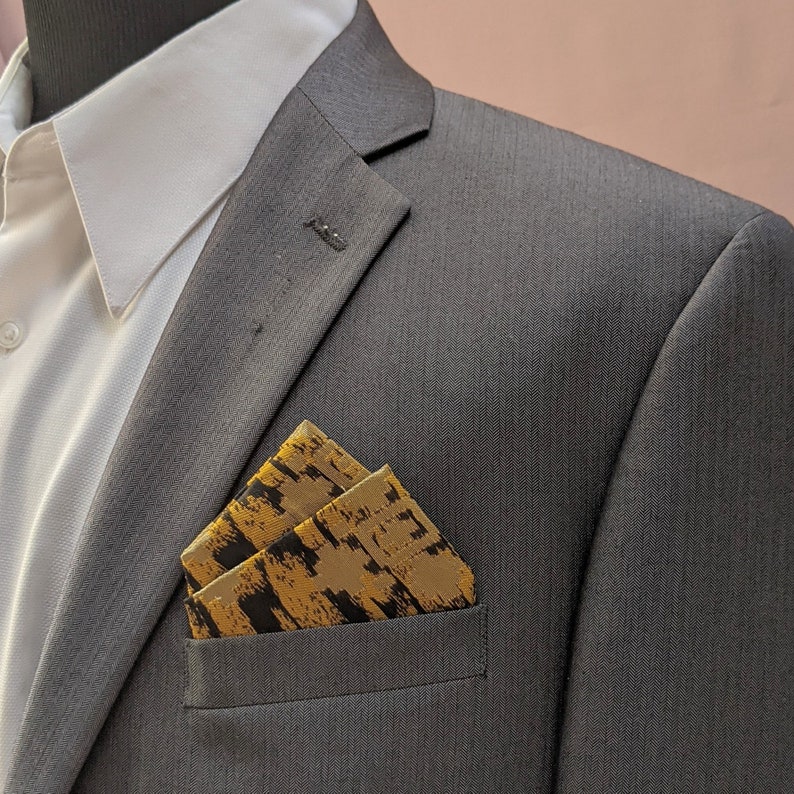 Gold Pocket Square Folded / Pocket Square / Gold-black Pocket - Etsy
