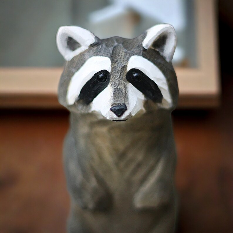 Wooden Carving Little Raccoon, Pure Handmade Wood Carving Ornaments ...