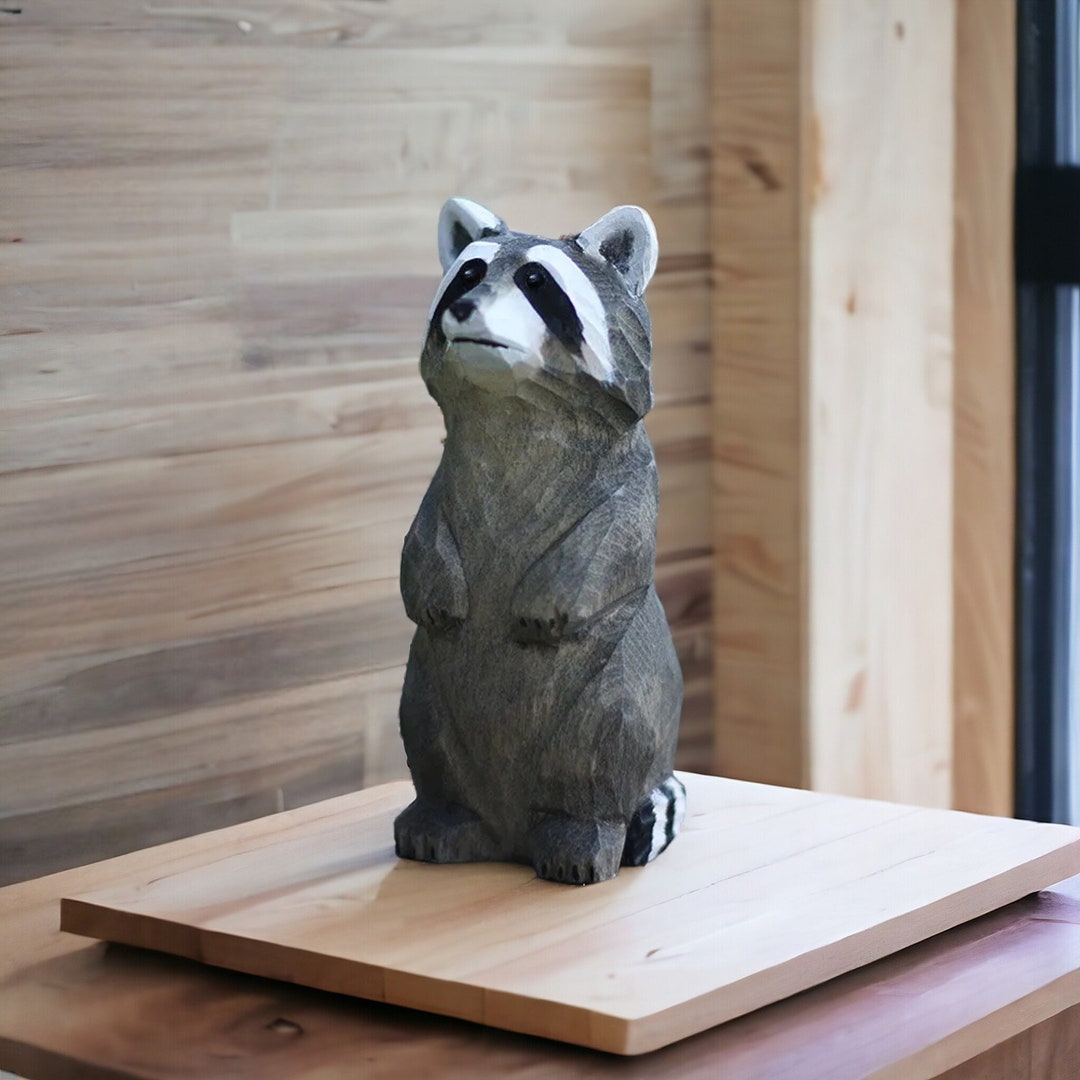 Wooden Carving Little Raccoon, Pure Handmade Wood Carving Ornaments ...