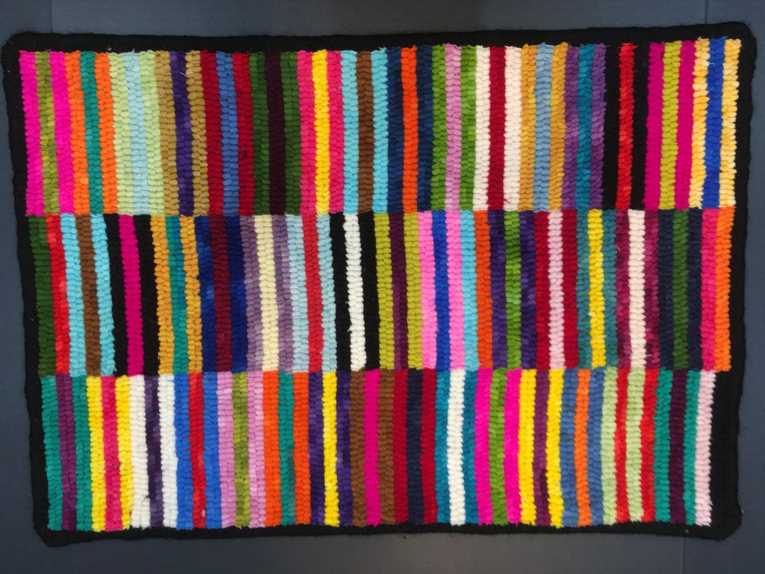 Hand Hooked Wool Rug 17.5"x25" - Etsy