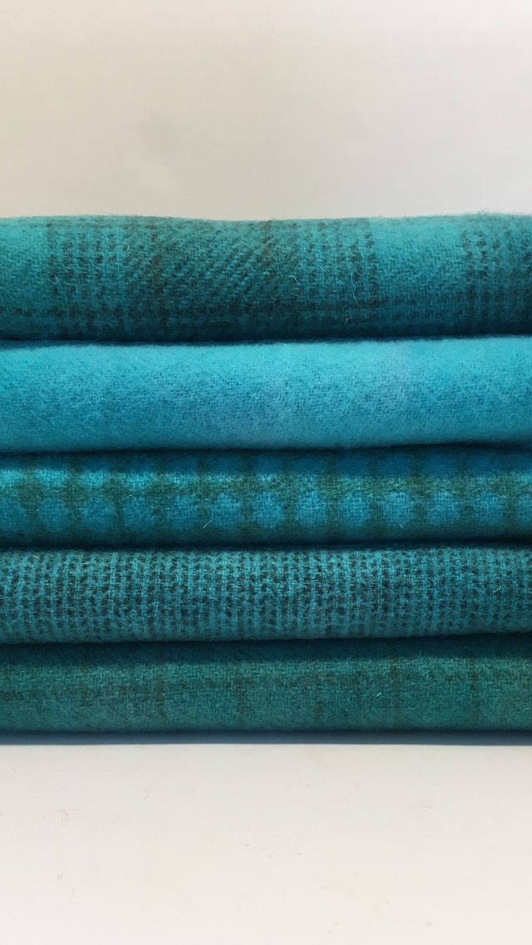 TURQUOISE TEXTURES Hand Dyed and Felted Wool for Rug Hooking and Other ...