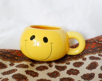 Smiley Face Flower Vase - Etsy