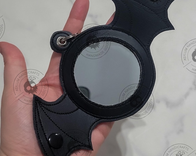 Bat Compact Mirror: Gothic Faux Leather Keychain, Halloween Travel ...