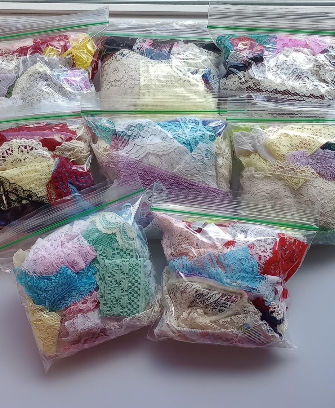 Lace Scrap Grab Bag, 1 Oz. of Lace Trim Scraps and Cuttings - Etsy