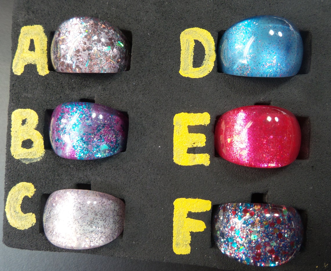 Lucite Rings, Hand Painted Lucite Ring Size 4.5, Glitter Galaxy Rings ...
