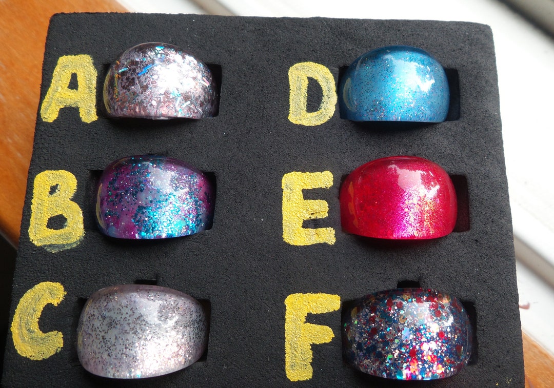 Lucite Rings, Hand Painted Lucite Ring Size 4.5, Glitter Galaxy Rings ...