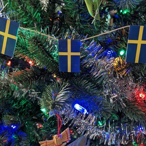 DIY Printable Swedish Flag Dala Horses Small Cupcake Toppers Appetizer ...