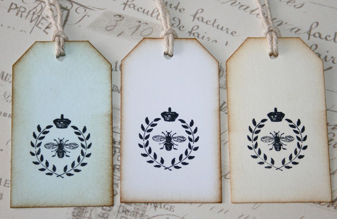 Bee Gift Tag, Bee and Wreath Gift Tags // Set of 3 Gift Tags // Shabby ...