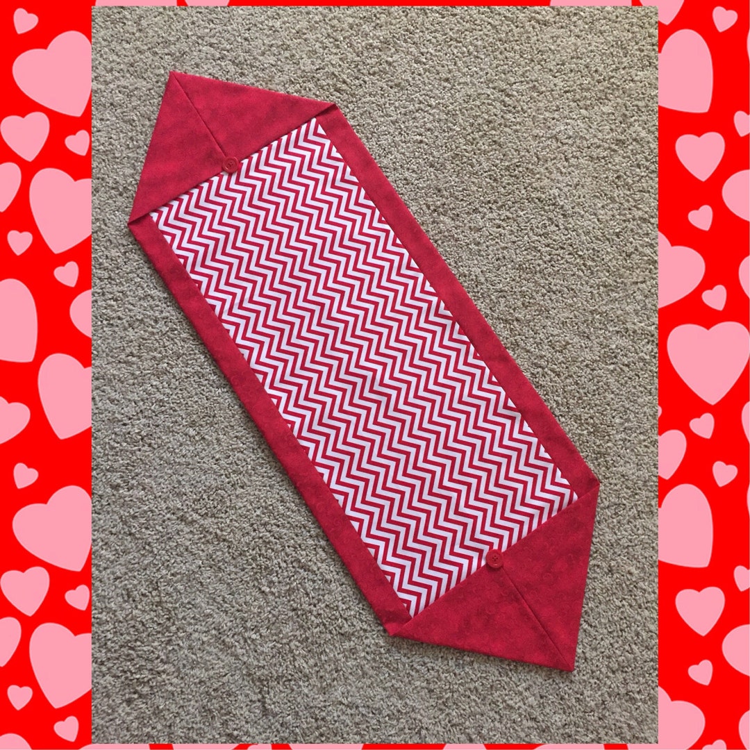 Red Valentine Table Runner, Table Runner, Valentine Decor, Valentine ...