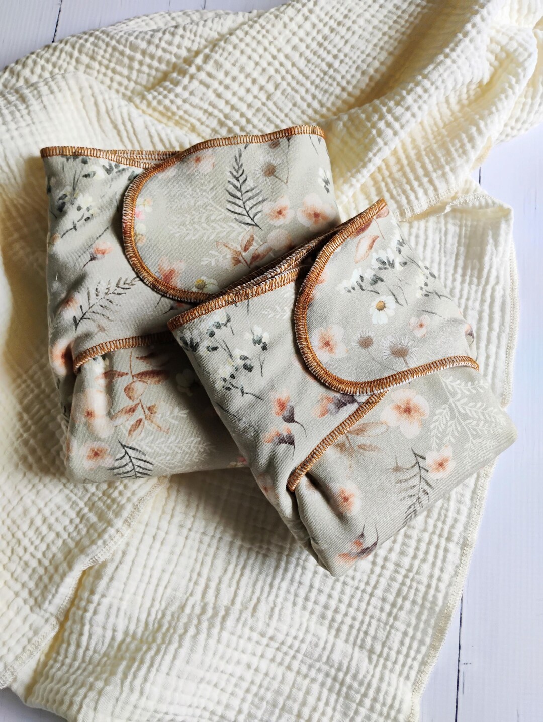 Cottage Floral Winged Prefold Cloth Diaper, Baby Diaper Flat - Etsy