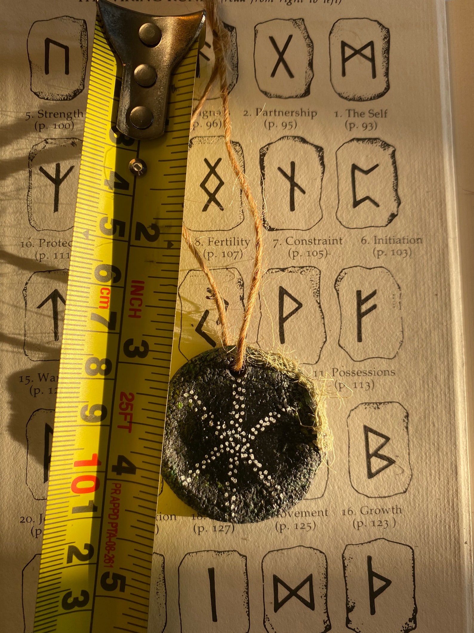 Mossy Strength Bindrune Ornament - Etsy