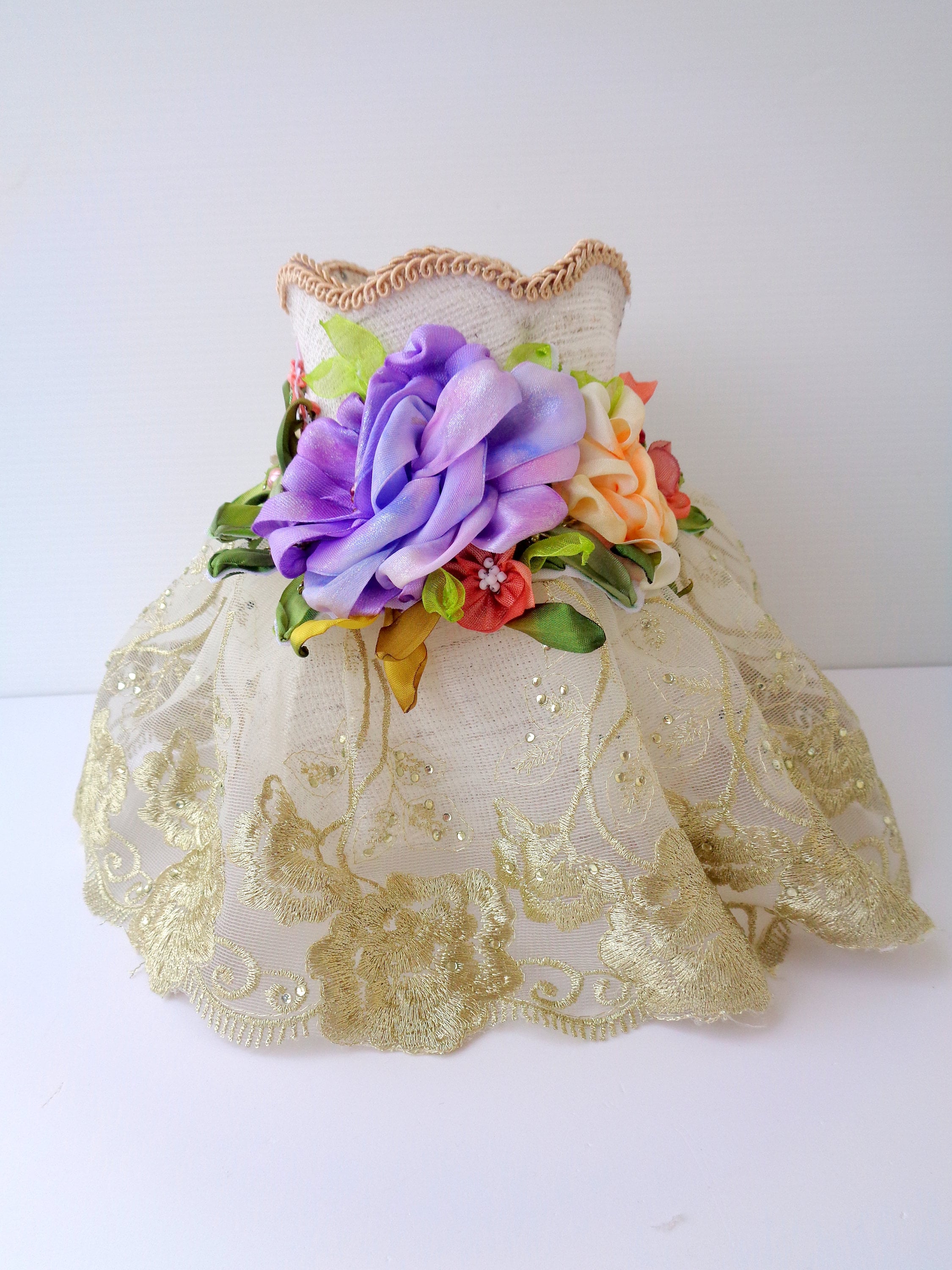 Small Lampshades With Ribbon Embroidery and Lace Decor for Bedside ...