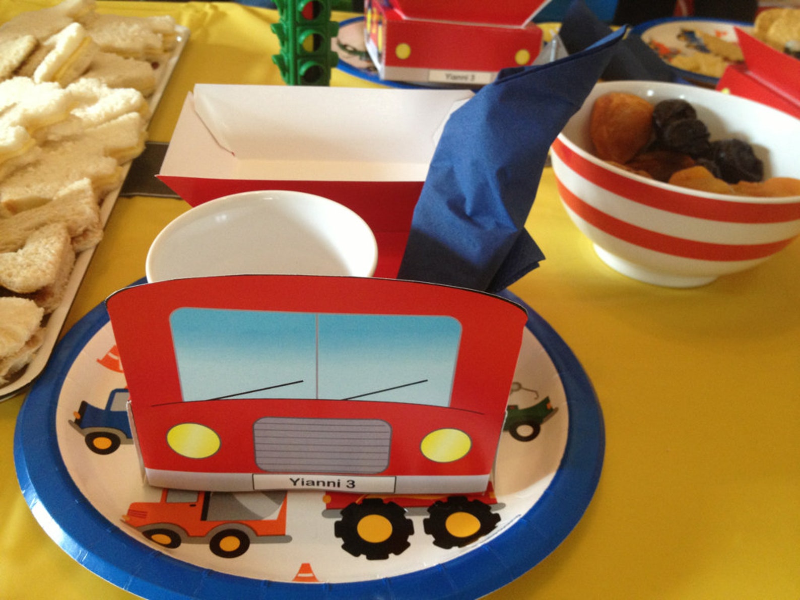 PDF Template Bus Themed Party Food Lunch Box With Hotdog Tray | Etsy