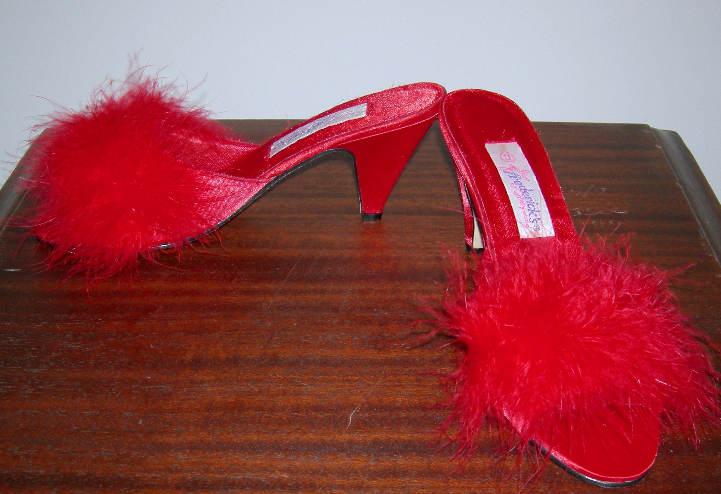 Vintage FREDERICKS of HOLLYWOOD Marabou Feather Boudoir Slippers Red ...