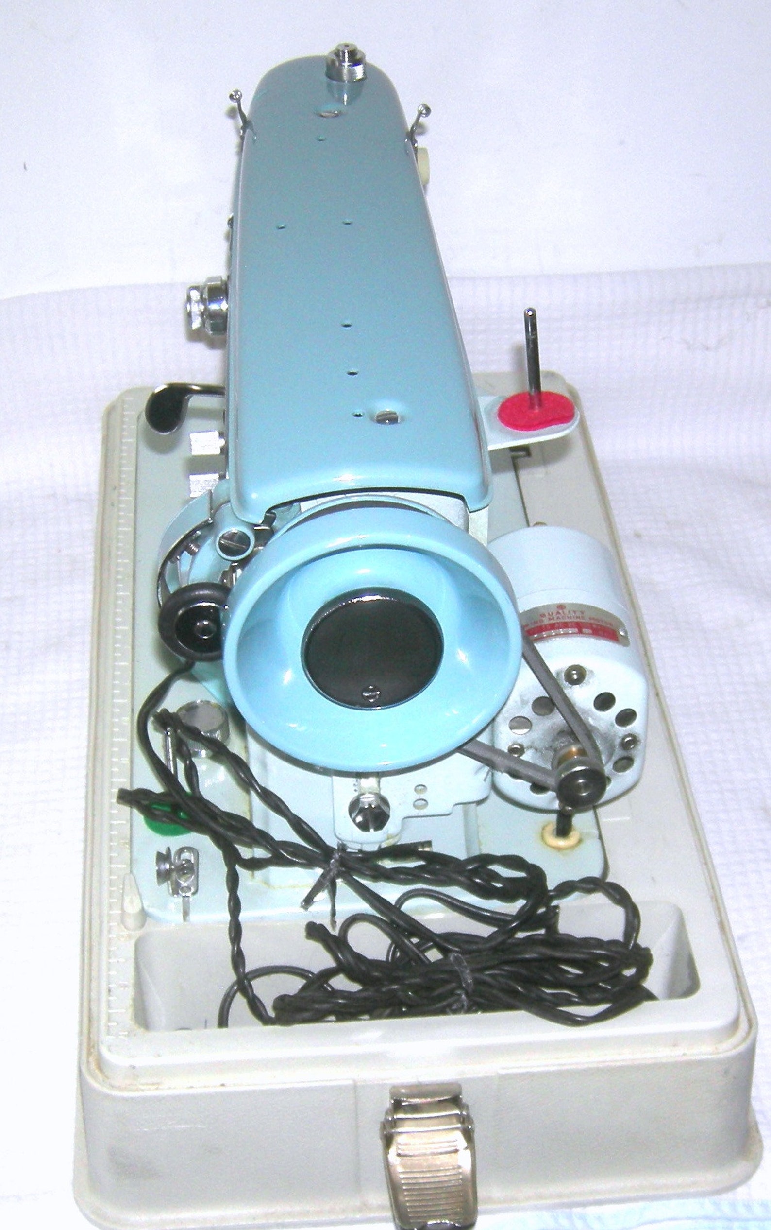 Brother 651 Vintage Japanese Sewing Machine/ Brother Z 651/ Turquoise ...