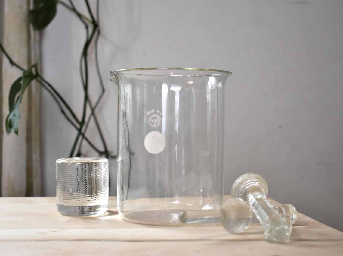 Retro Pyrex Science Beaker- Unique Flower Vase - Etsy
