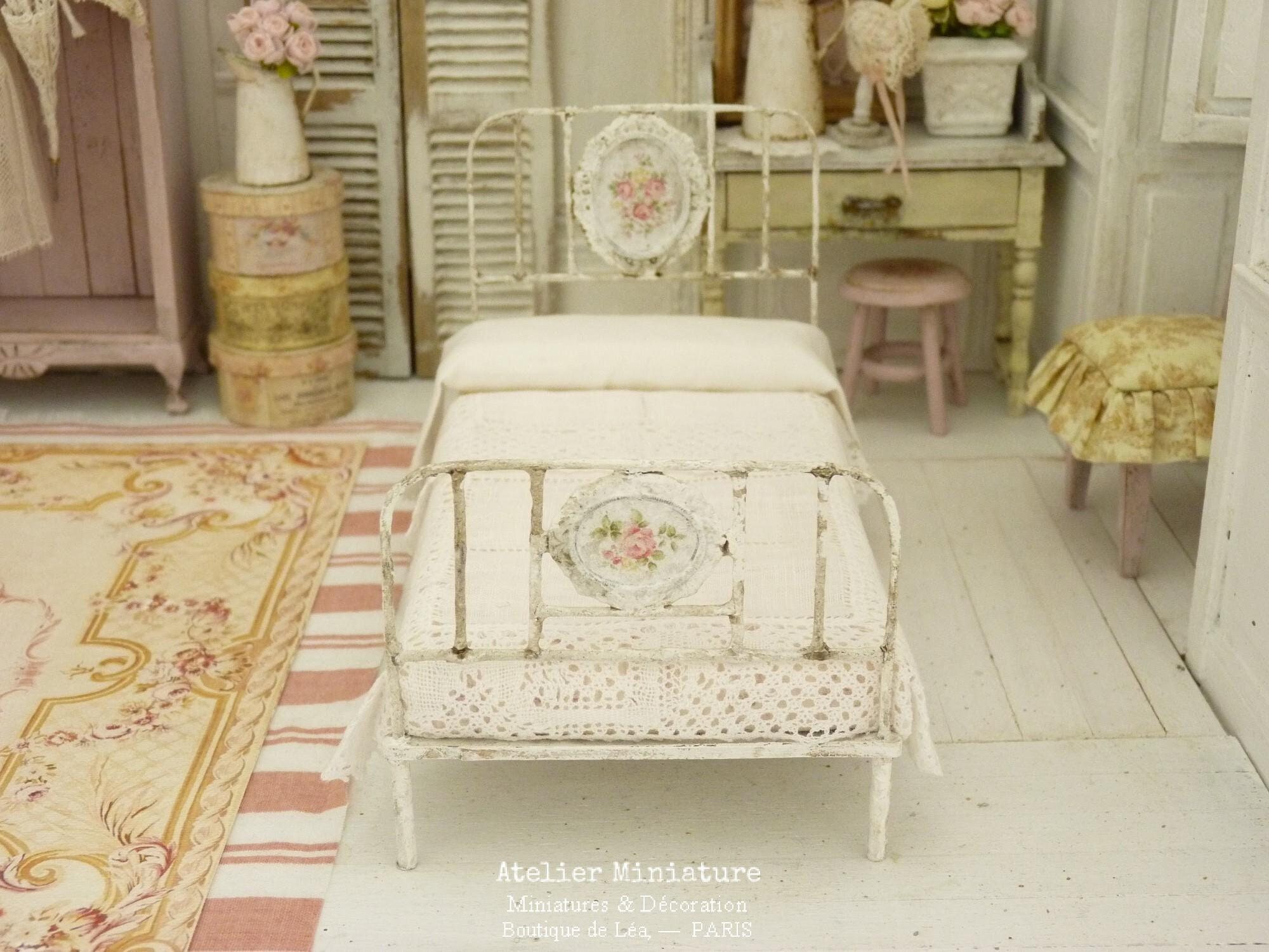 Shabby chic miniatures store