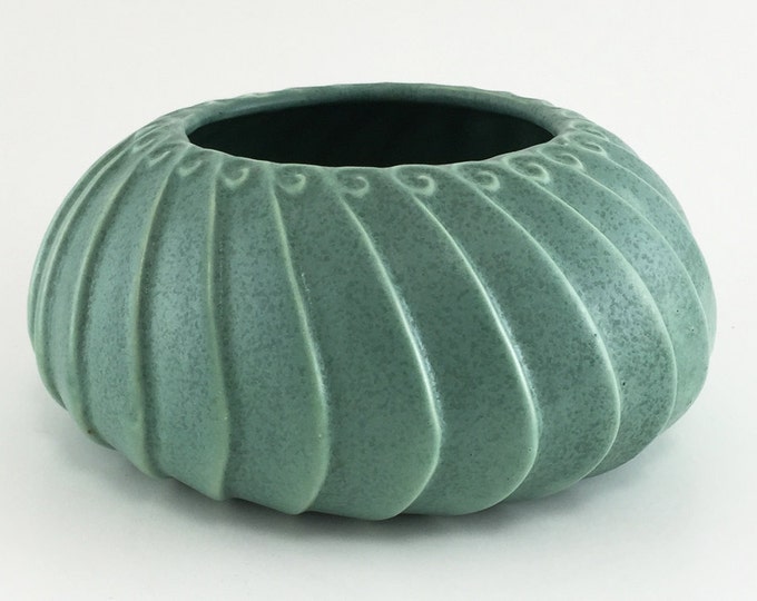 Rare "bates" Chicago Decorative Art Pottery Squat Bowl - Green - Etsy
