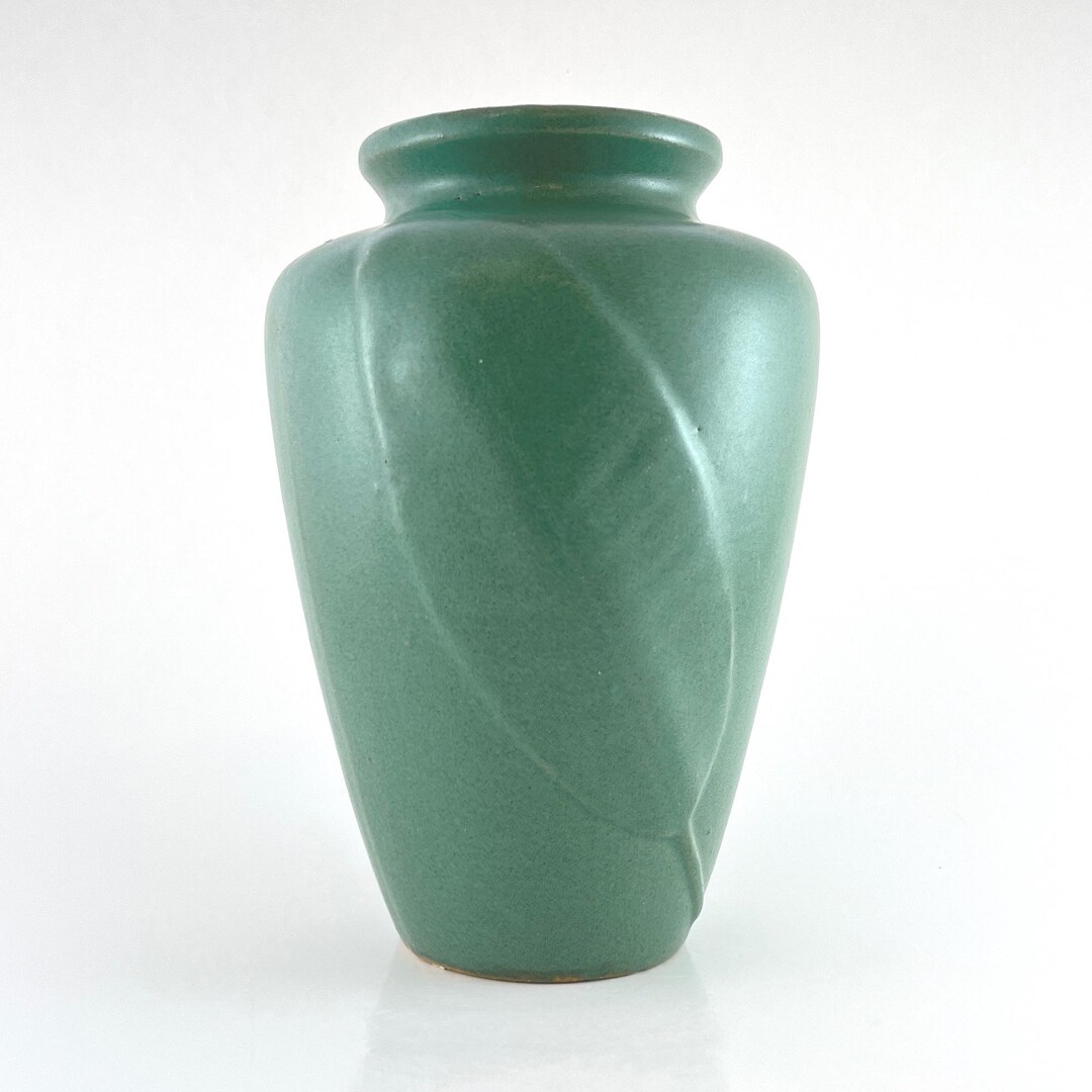1920's Matte Green Zanesville Stoneware Company Tobacco Leaf Vase Shape 102 - Etsy