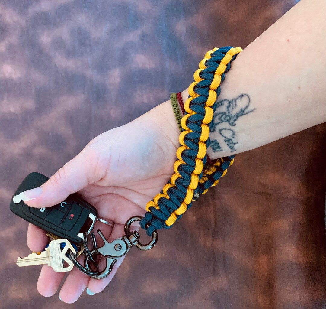 Small Paracord Wrist Lanyard, Keychain, Wallet Chain - Etsy