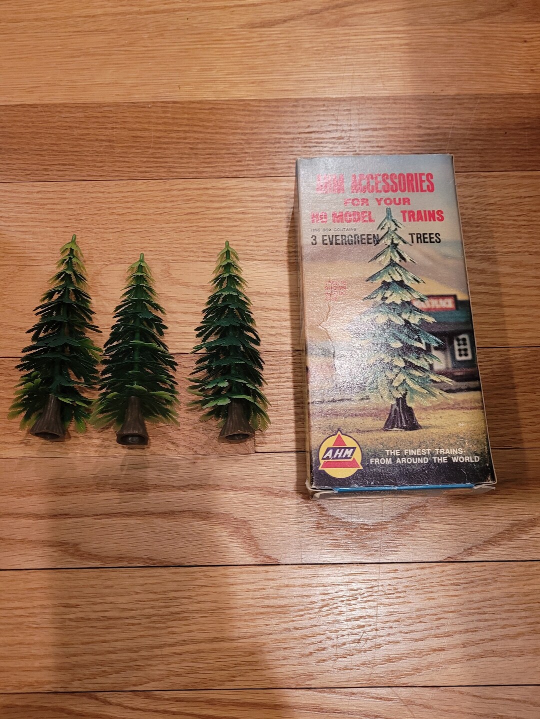 Three Evergreen Trees - 5 Inch Can Be Shortened - AHM Accessories - HO ...