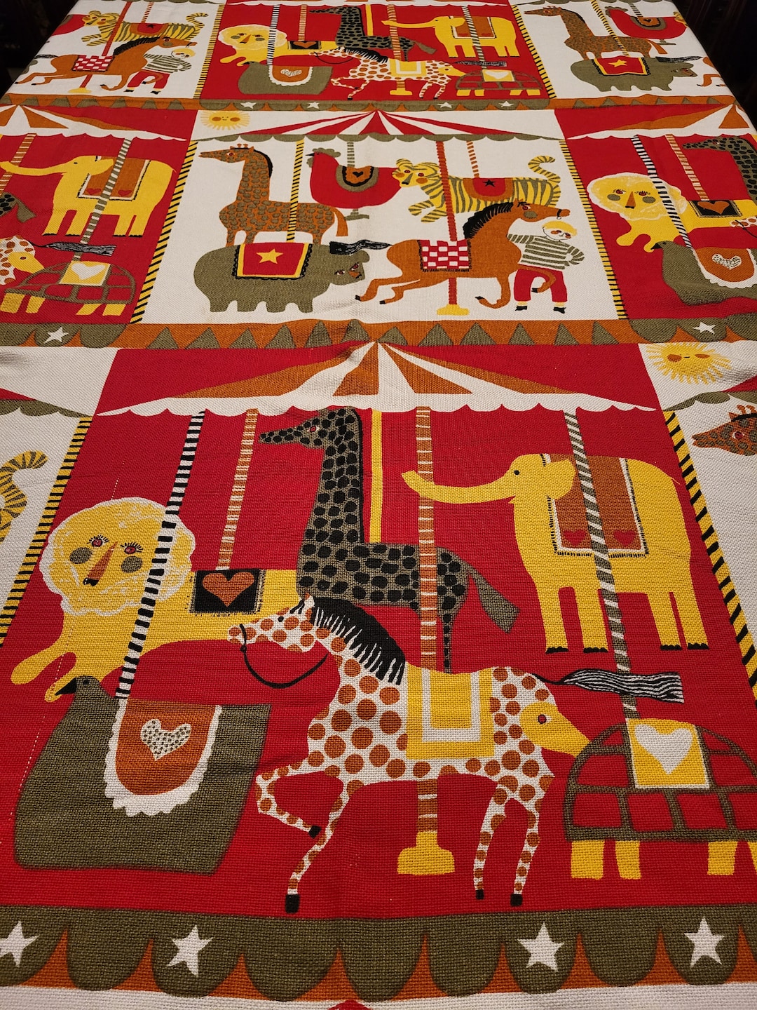 Vintage Child's Bedspread Circus Carousel Bedding Coverlet Lightweight ...