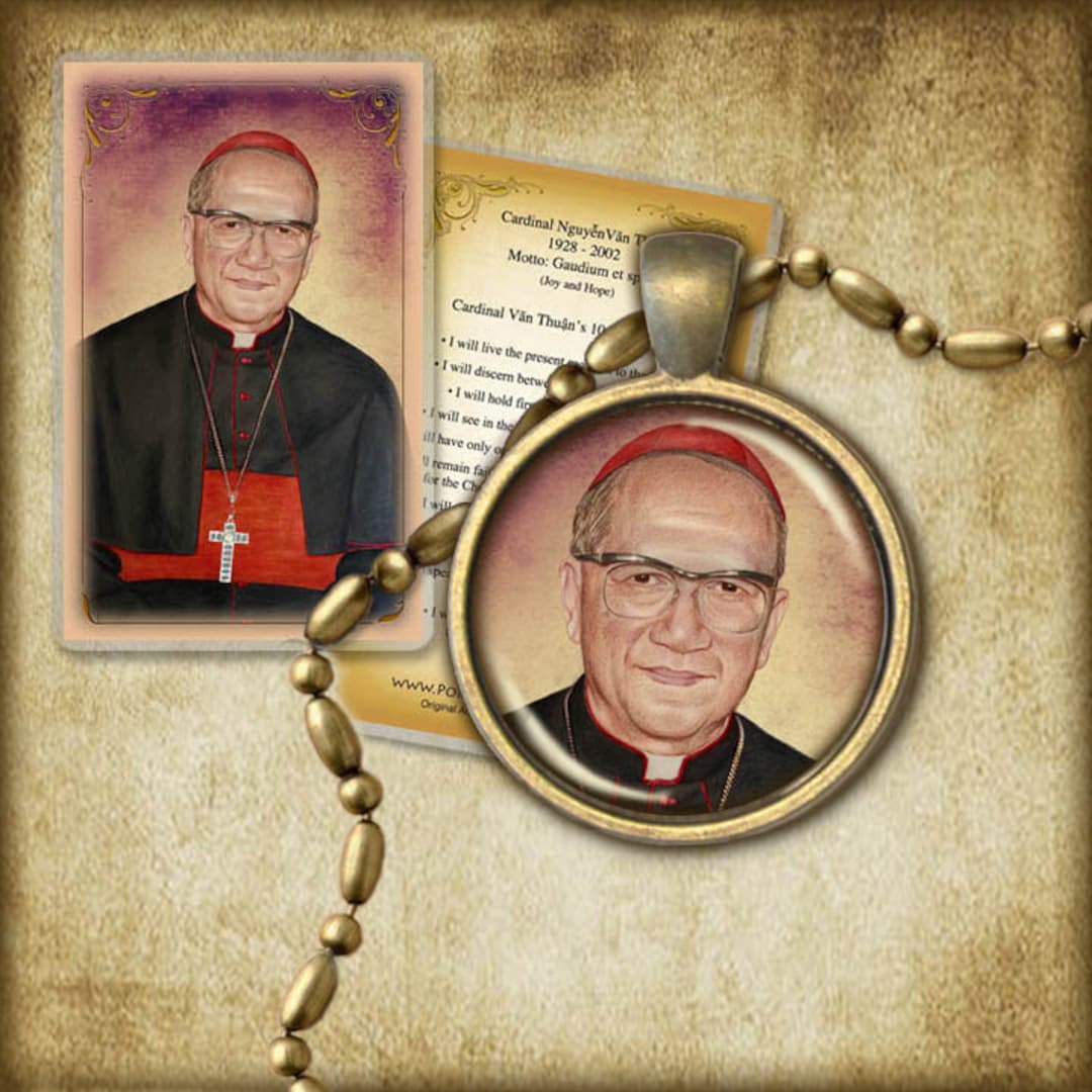 Cardinal Francis Xavier Nguyen Van Thuan Pendant and Holy Card GIFT SET ...