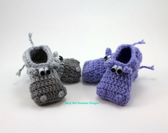 Soccer Cleat Baby Booties newborn booties soccer baby | Etsy