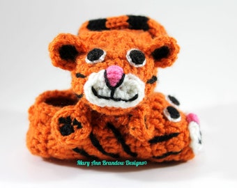 Soccer Cleat Baby Booties newborn booties soccer baby | Etsy