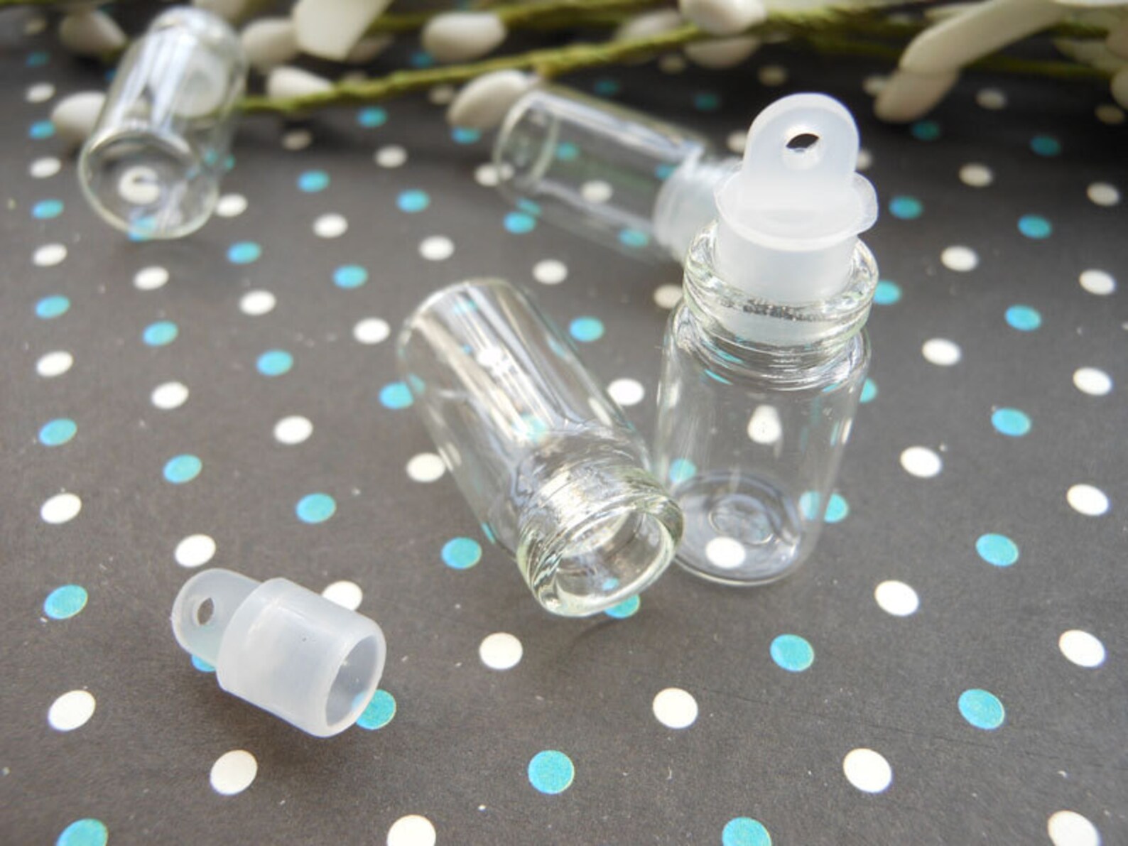 50 Mini Glass Bottles With Plastic Plug 10x20mm Glass Vials Pendant ...