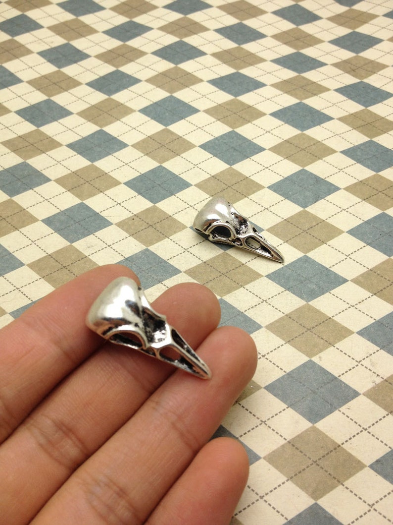 20 Pcs of Antique Silver Skull Bird Head Charms Bird Head With Flowers ...