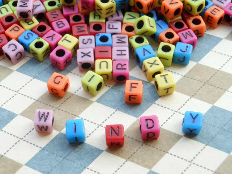 200 Pcs 6x6mm Alphabet Cube Beads,letter Square Beads,rainbow Color ...