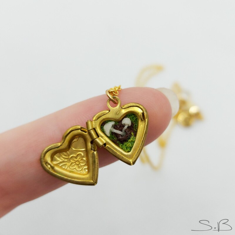 Secret Garden Locket - Etsy