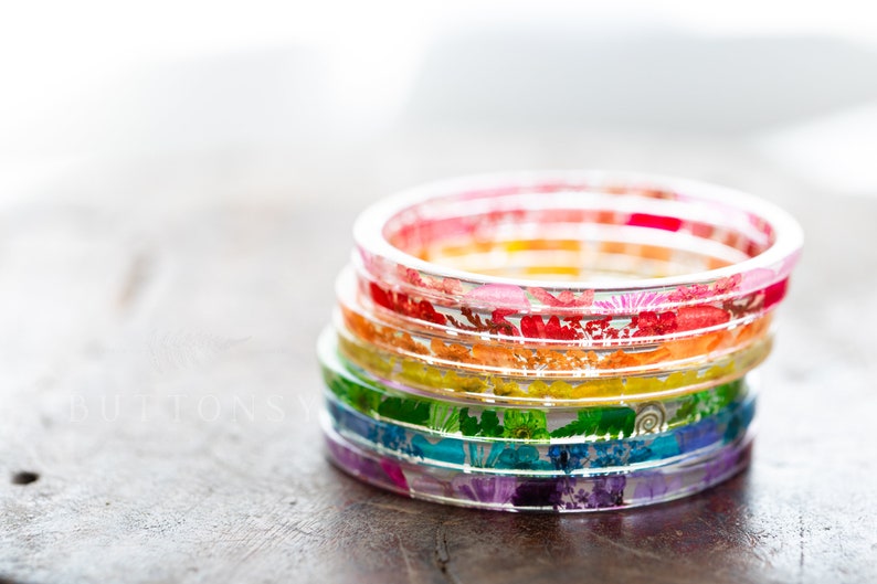 Real Flower Bangle / Rainbow Stacking Bangle Set / Resin - Etsy