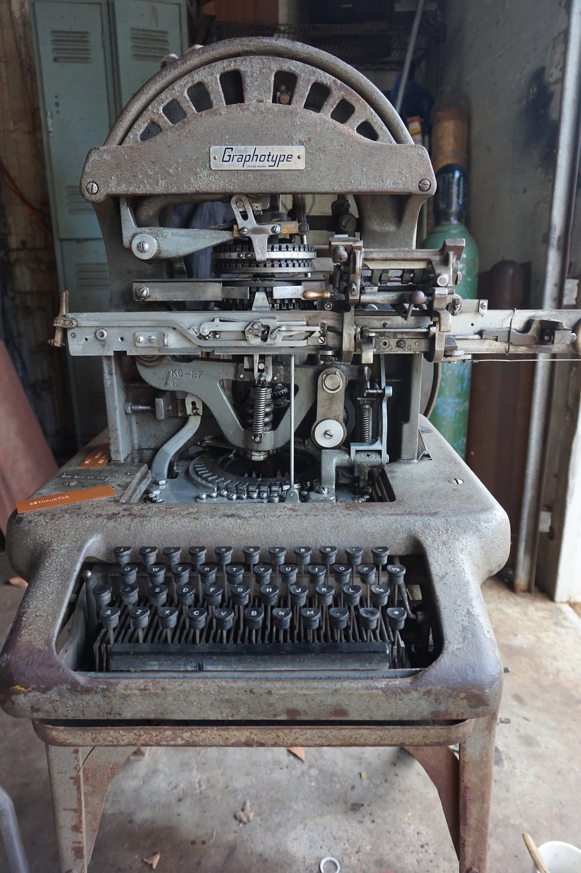 Custom metal charm or pendant from vintage Graphotype machine - Etsy.de