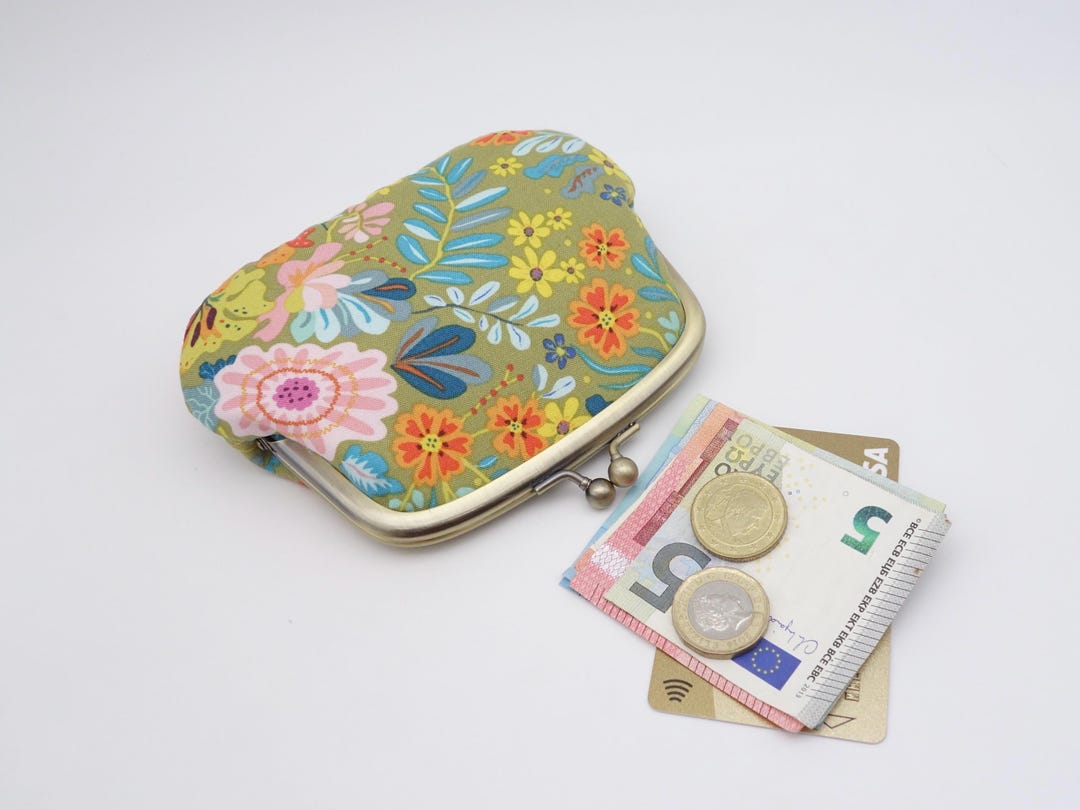 Twin Frame Change Purse, 3 Sections & 1 Small Pocket for Cards, Avocado ...