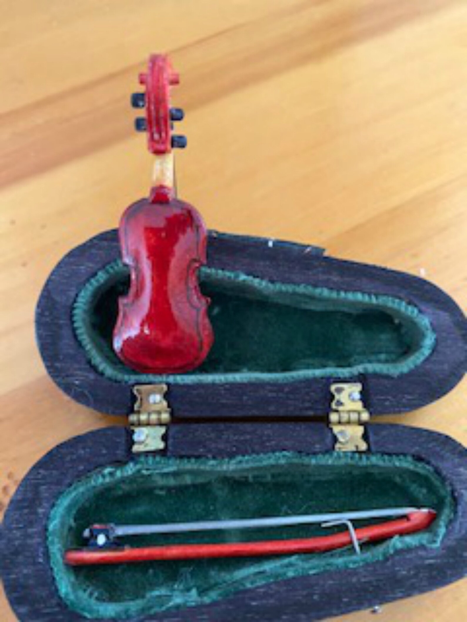 Vintage Miniature Red Violin and Bow, in Wood Case With Green Velvet ...