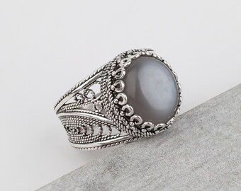 Gray Moonstone Ring | Etsy