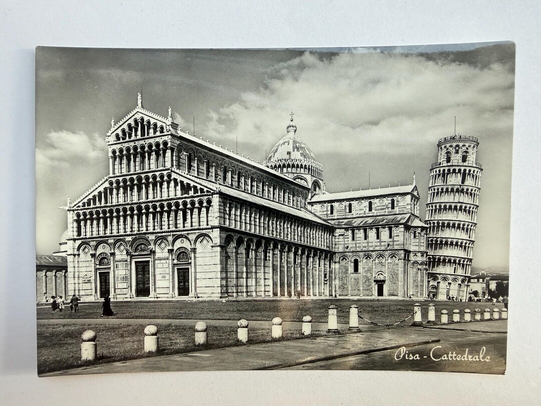Cattedrale Pisa, the Leaning Tower of Pisa, and the Duomo Plaza, Italy ...