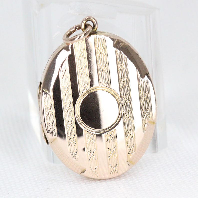 Antique 9ct Gold Oval Locket – Front & Back Engraved – Victorian 1900 ...