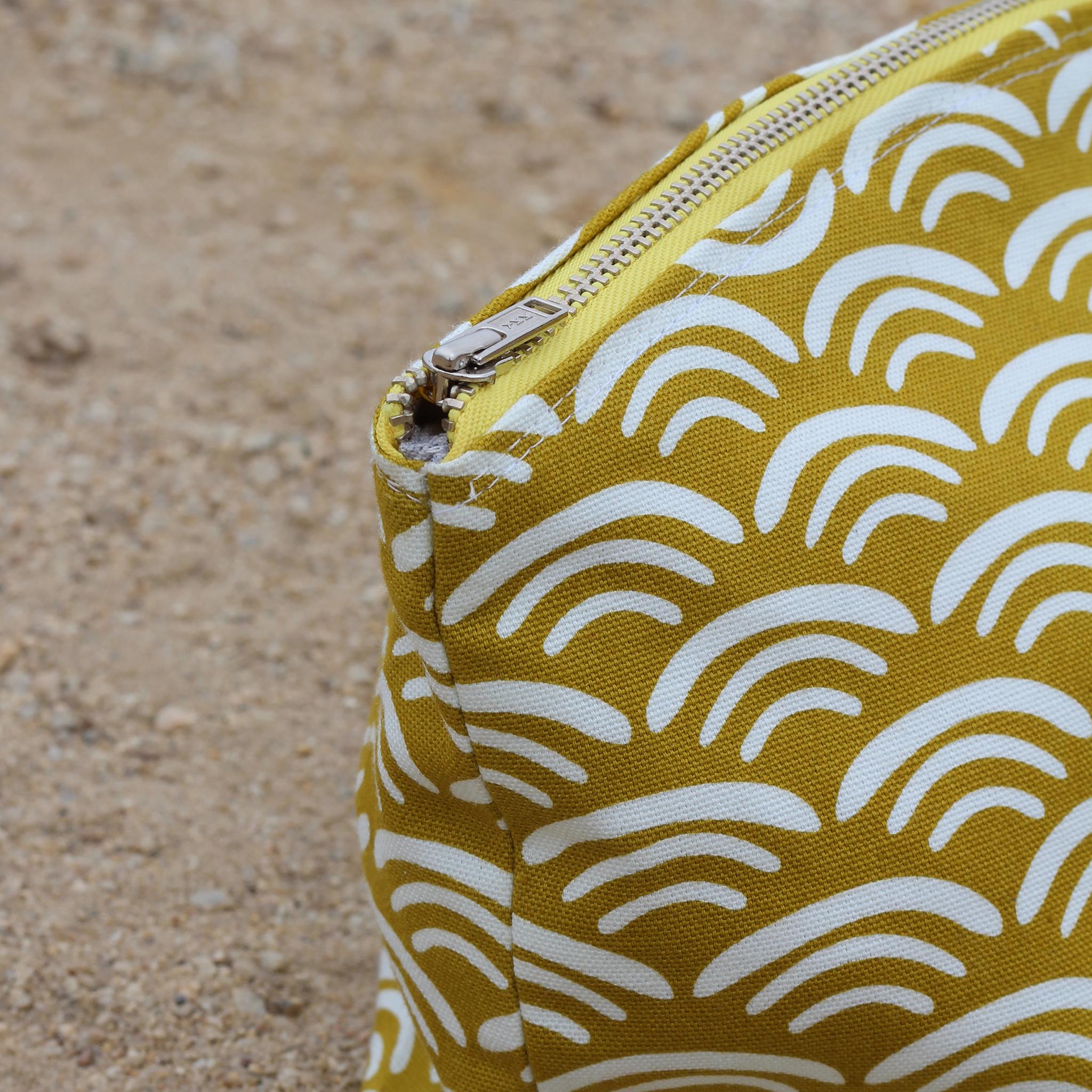 Curvy Zipper Pouch Pattern PDF - Etsy