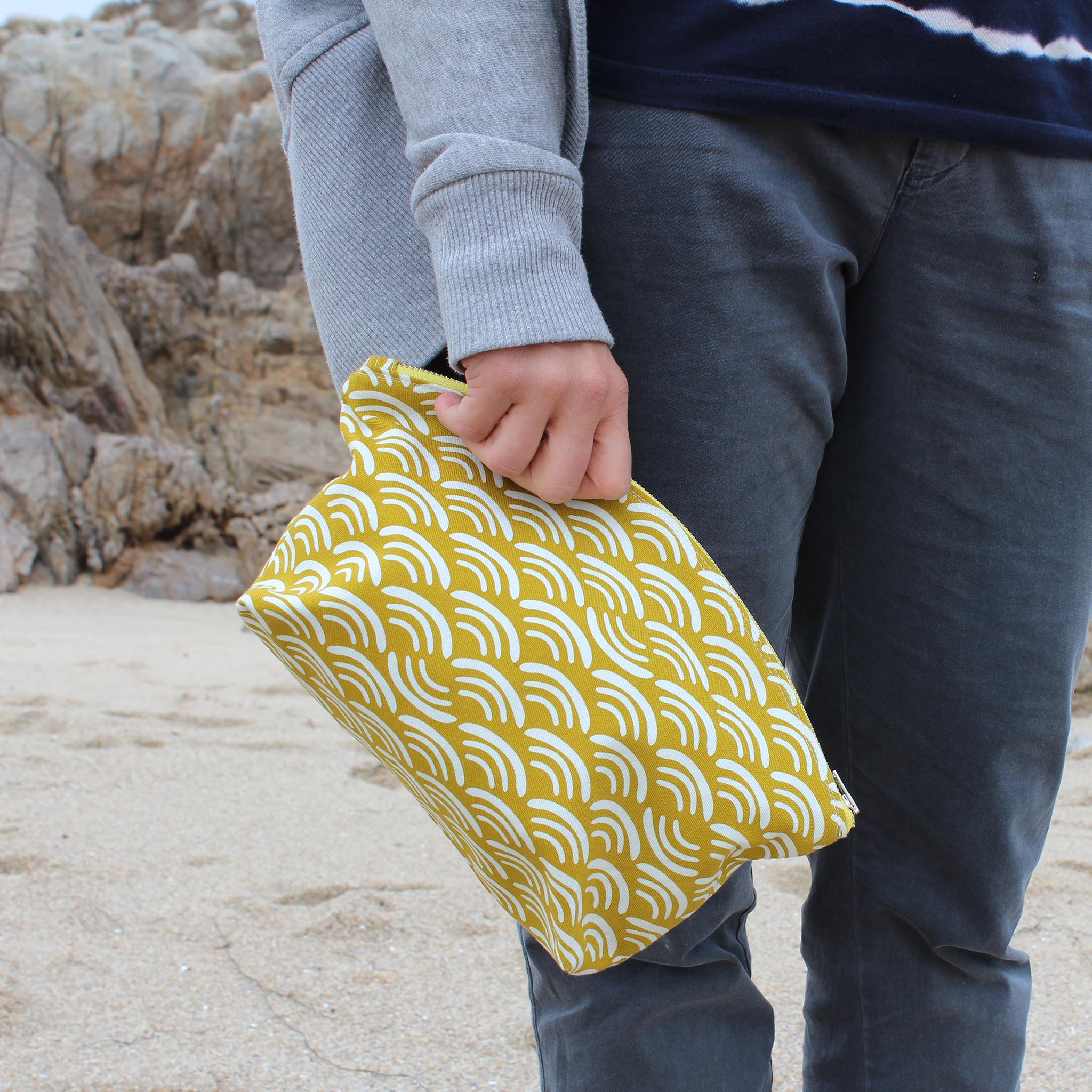 Curvy Zipper Pouch Pattern (PDF) - Etsy