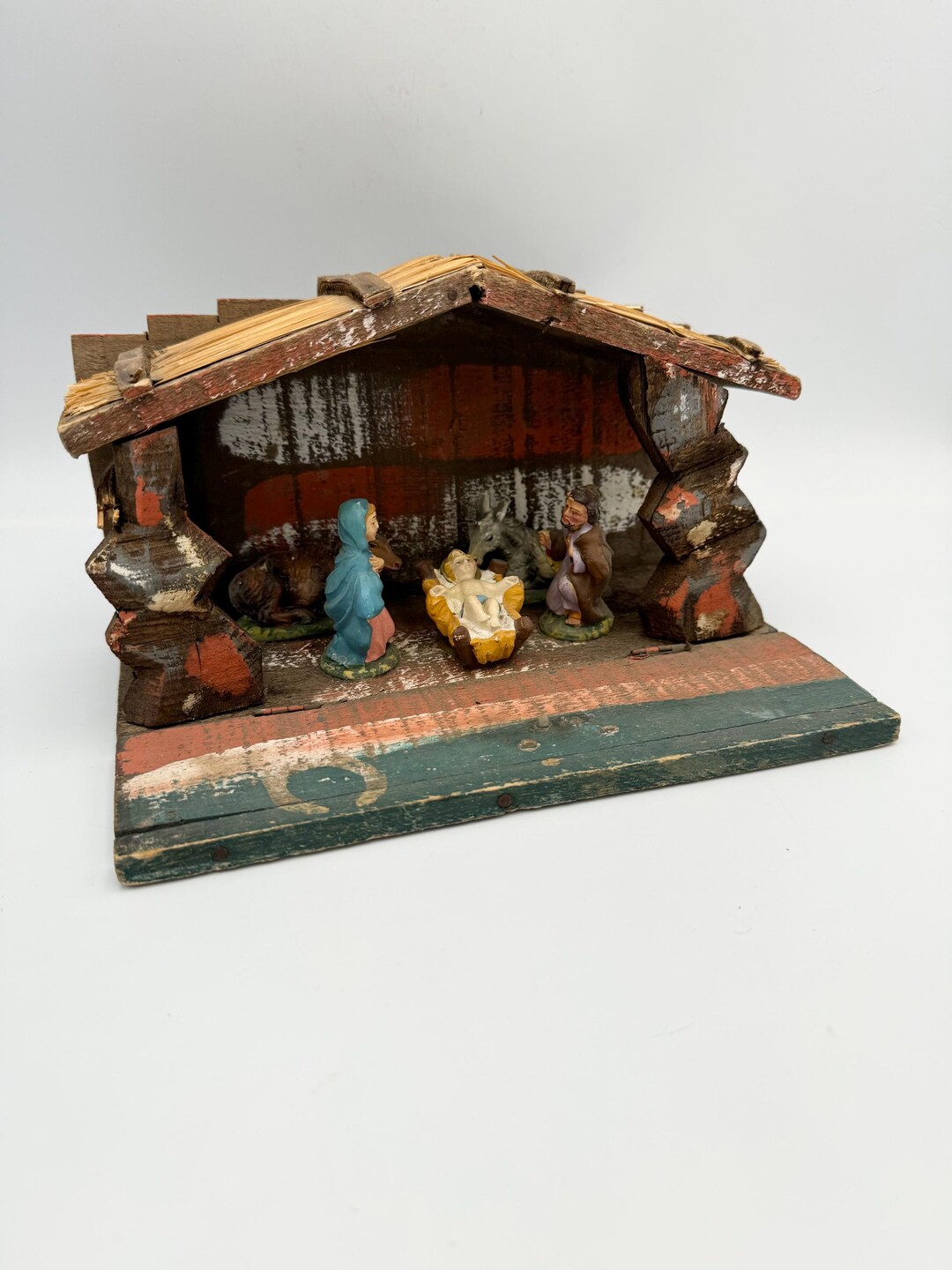 Vintage Nativity Creche Scene 5 Paper Mache Figurines in Wooden Stable ...