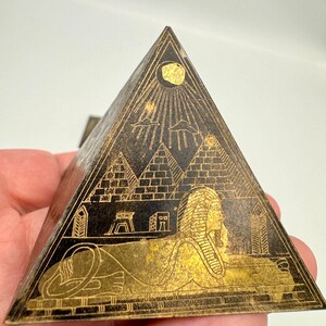 Vintage Set of 3 Metal Etched Egyptian Pyramids - Etsy