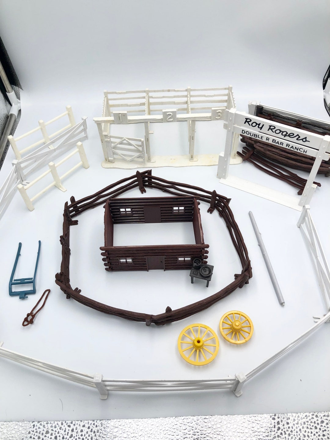 Vintage Roy Rogers Double R Bar Ranch Fencing Toy Set 47 Pc Partial Set ...