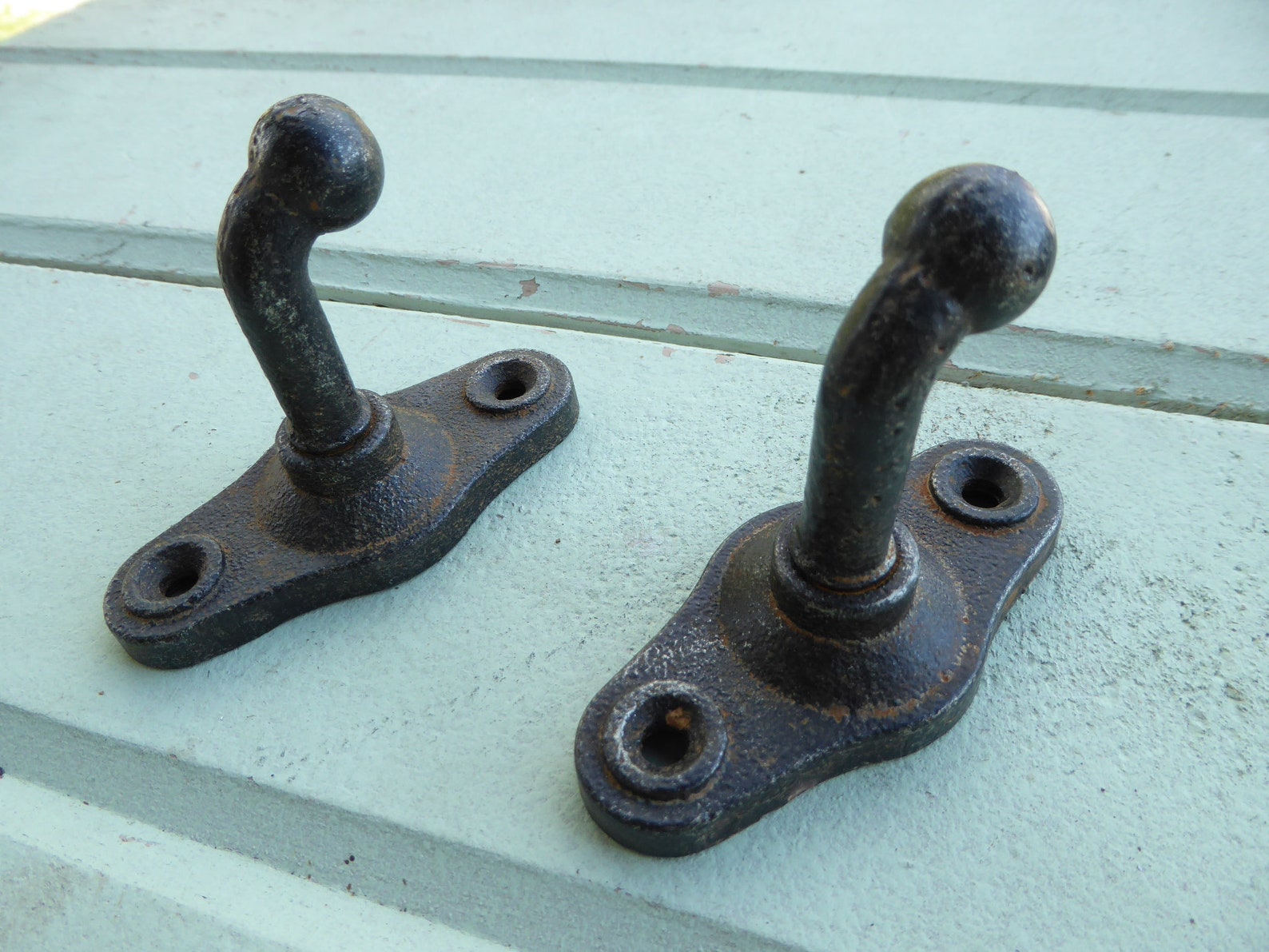 Rusty Industrial Wall Hook Cast Iron Metal Rustic Urban Modern ...
