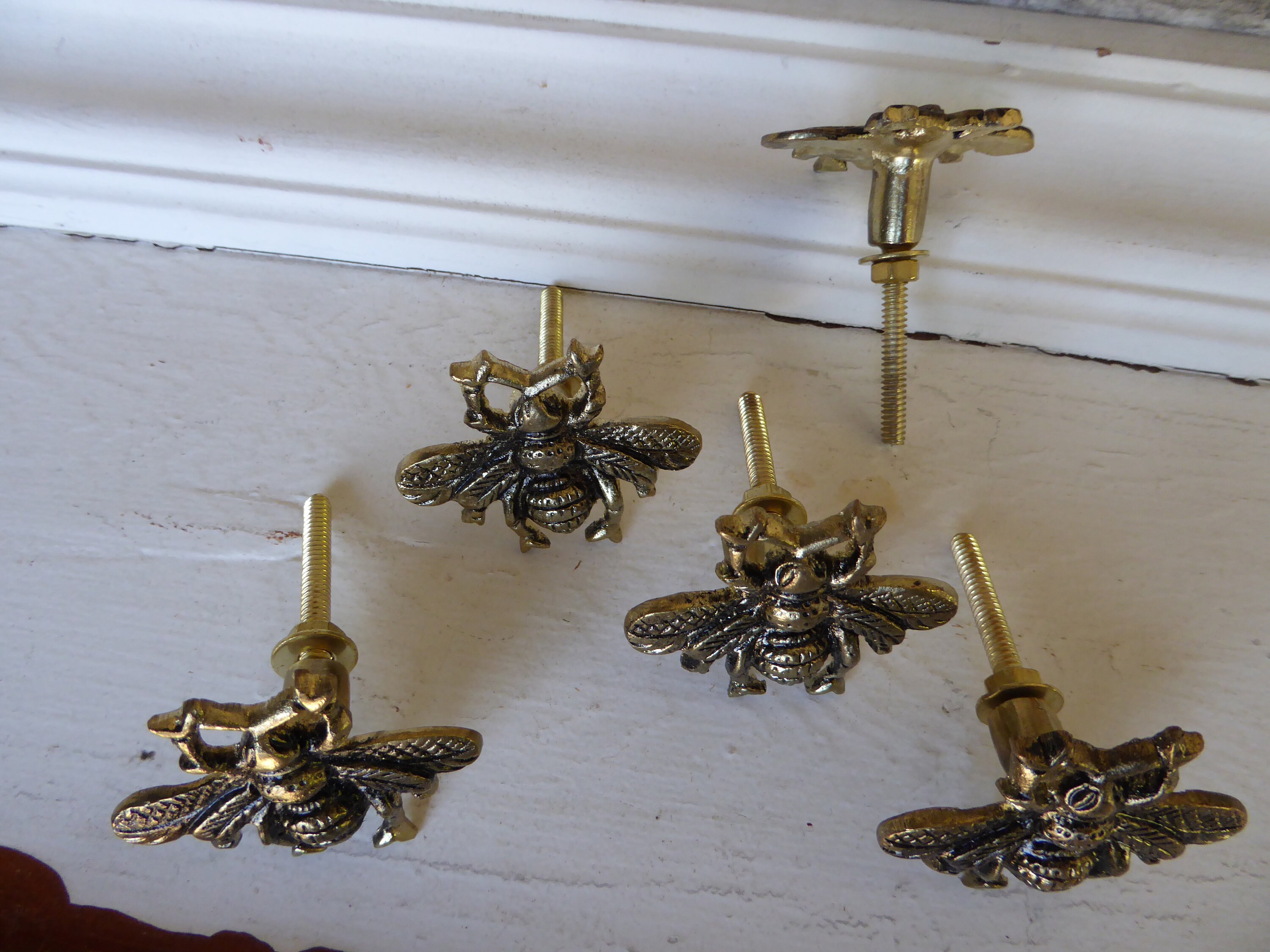 Rustic Antique Gold BEE Knob - Drawer Pull - Cabinet - Metal ~ Nature ...