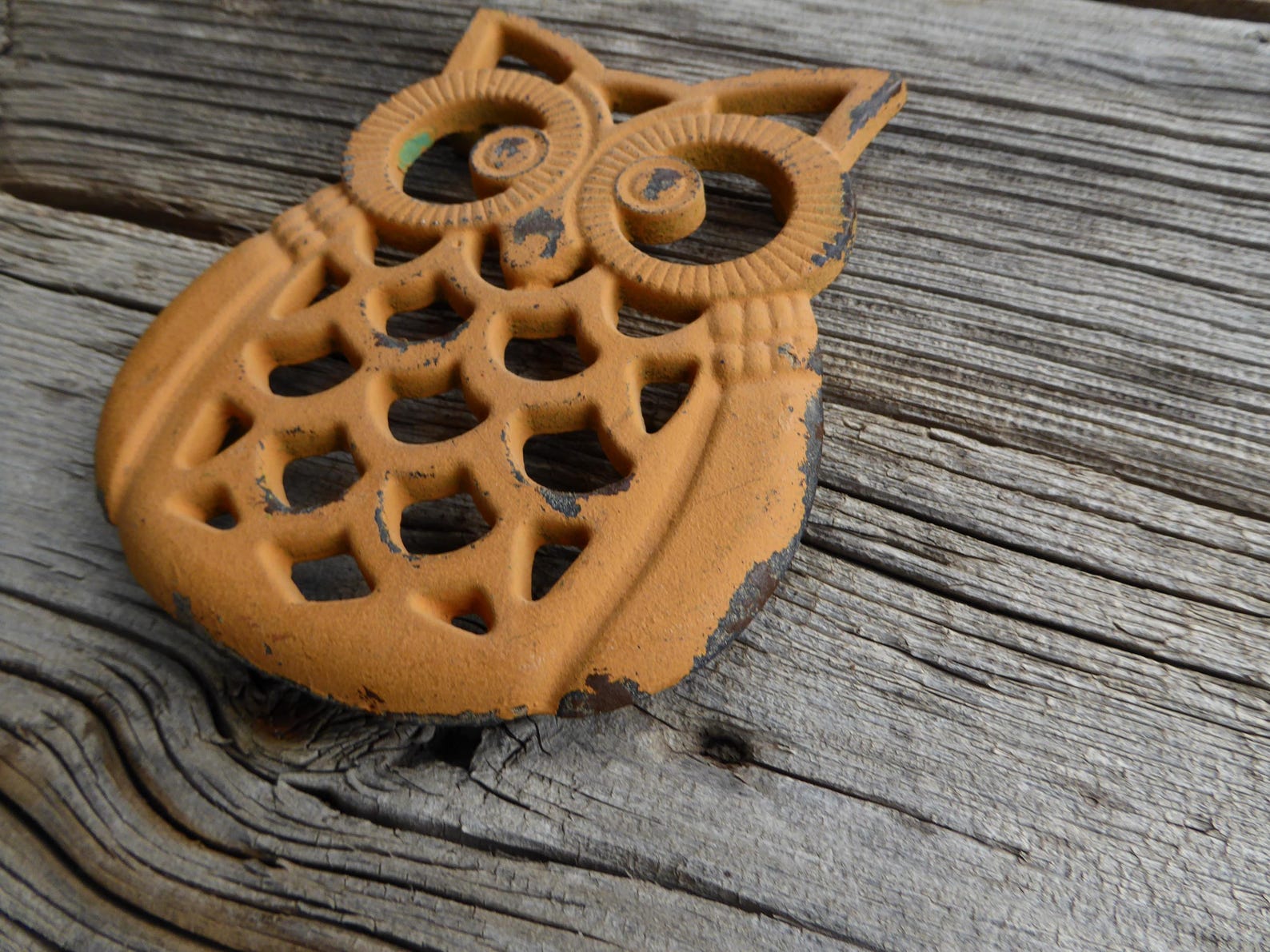 Rustic Yellow Cast Iron OWL Trivet Kitchen Decor Bird Garden Cottage ...