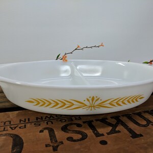 Pyrex Golden Wheat 1.5 Quart Promotional Divided Dish - Etsy